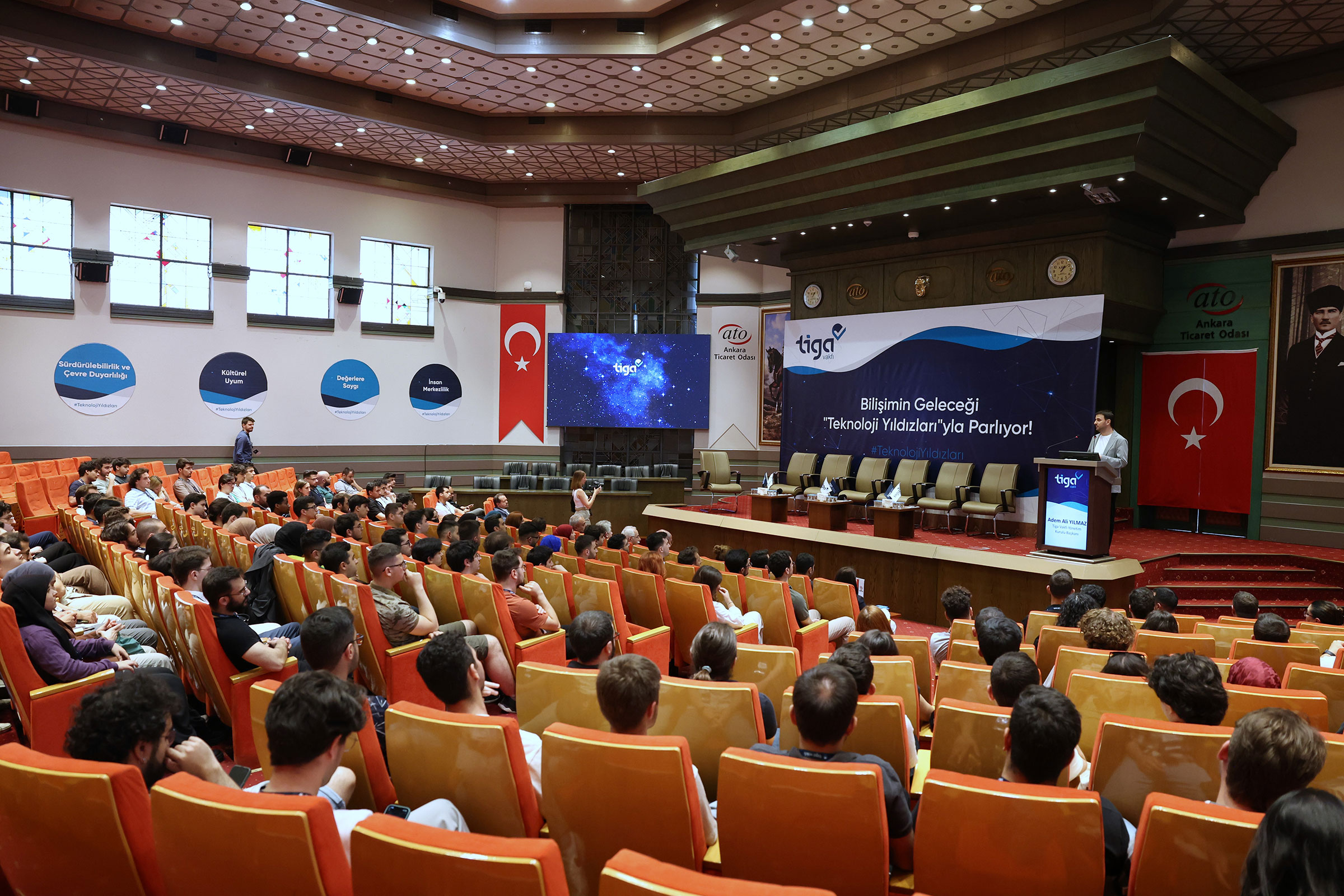 Bilişimin Geleceği Teknoloji Yıldızları'yla Parladı! - Tiga Vakfı